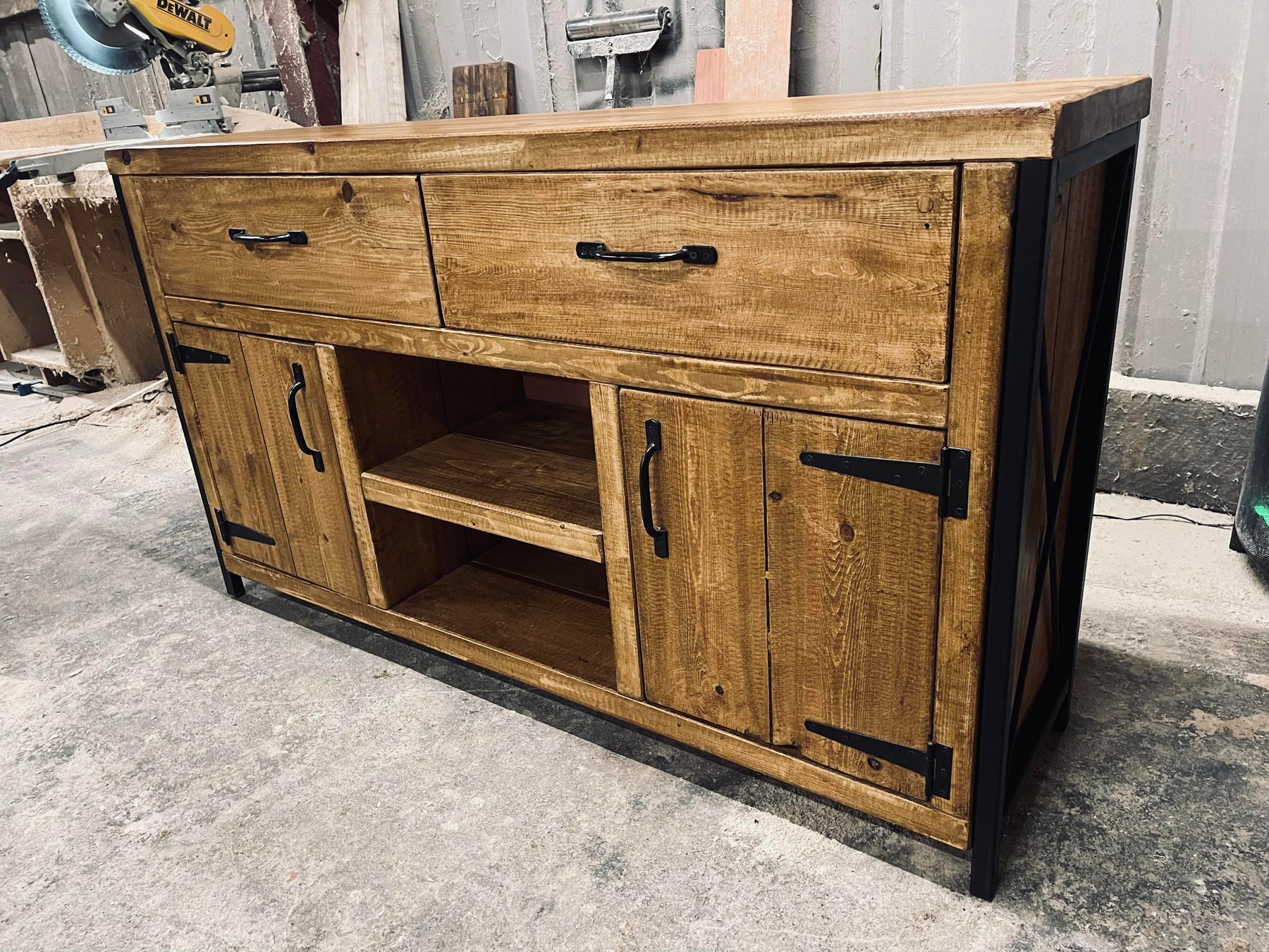 Rustic Industrial Reclaimed Cottage Sideboard – D&R Rustics